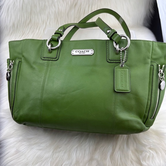 Coach | Bags | Coach Vibrant Green Leather Shoulder Tote Bag | Poshmark